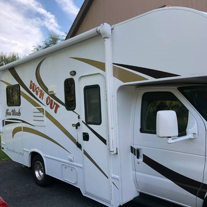 RV Lettering from Cheryl D, PA - CustomVinylLettering.net